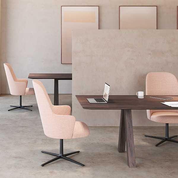 Aleta Swivel Executive Chair: Stylish and Comfortable Furniture