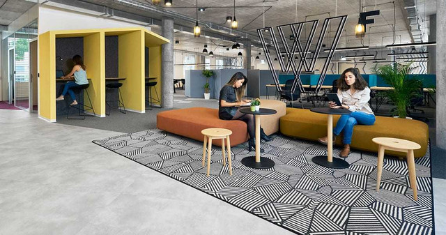 Common Bench Seat Sofa | Mondo Collection