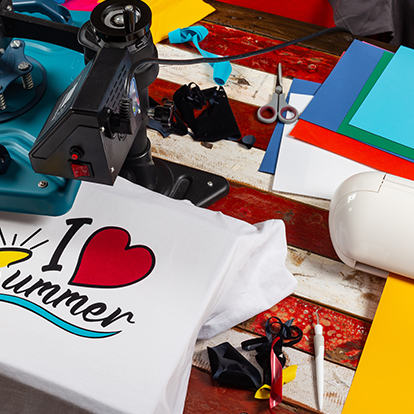 Color Craft Vinyl Sells Vinyl by the Yard for craft projects and more!