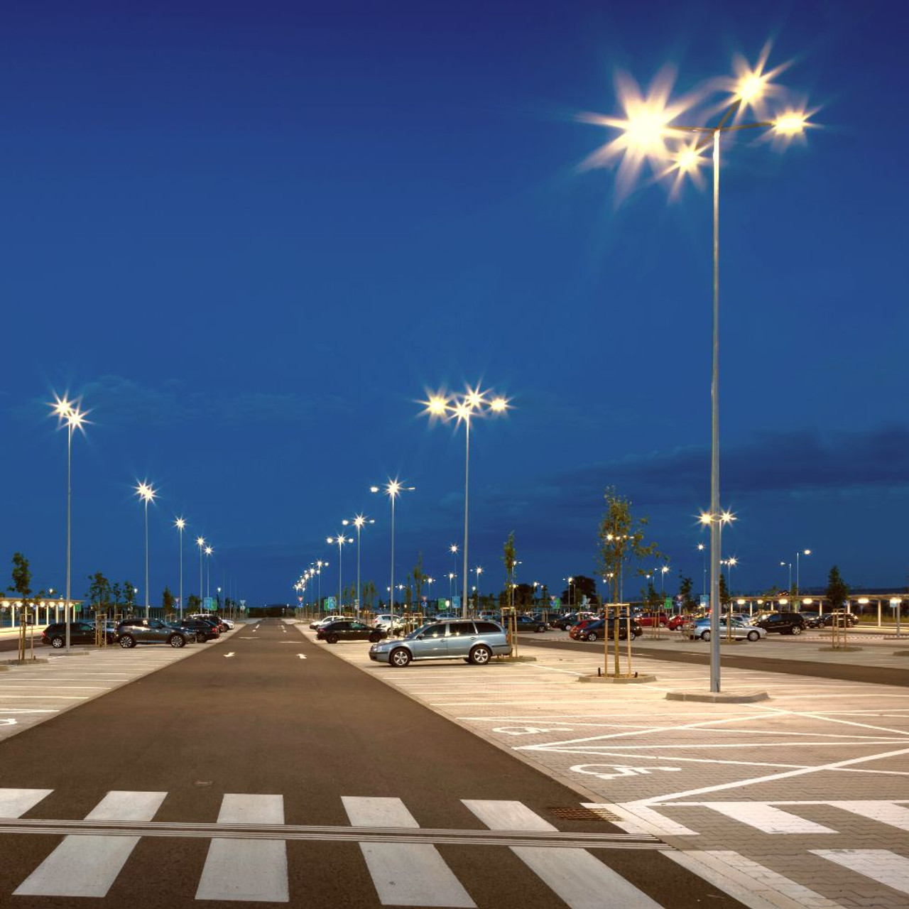 The Best Ways To Improve Parking Lot Lighting - Induction Lighting ... The Best Ways To Improve Parking Lot Lighting - Induction Lighting ...