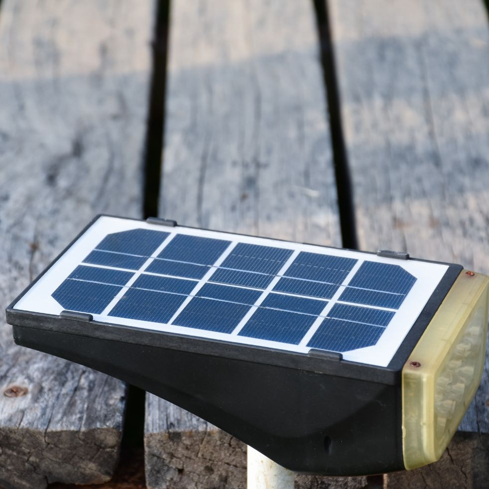 5 Things To Do if Your Solar-Powered Lights Aren’t Working - Induction ...