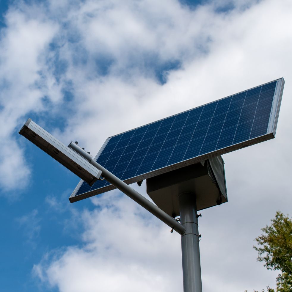 5 Solar Lights You Should Use When Working at Night - Induction ...