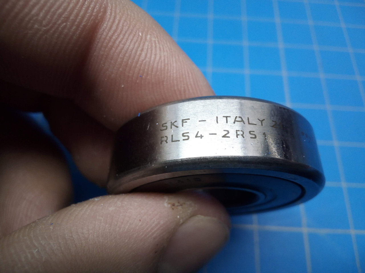 SKF Bearing RLS4-2RS1