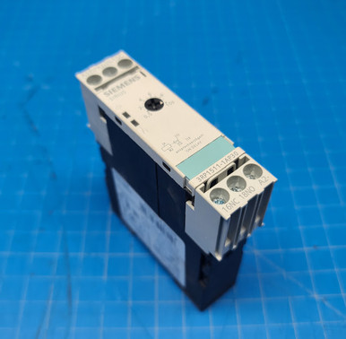 Siemens 200-240 VAC 24 VDC Time Delay Relay 3RP1511-1AP30