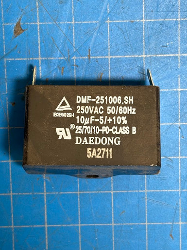 Daedong 250VAC 10uF Capacitor DMF-251006