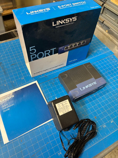 Linksys 5-Port Ethernet Switch EZXS55W