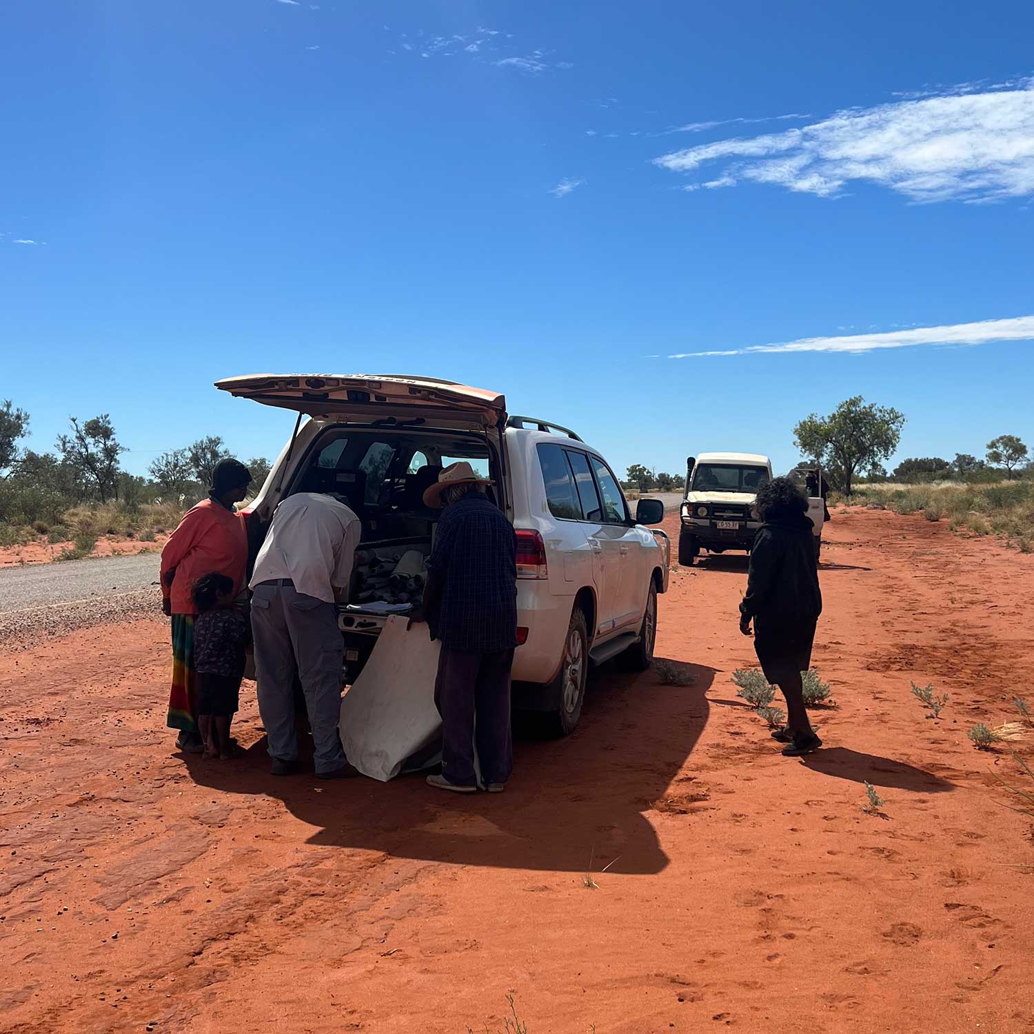 Tim's Bush Trip - 2nd May 2023 - with Simone Edney - Mbantua Gallery