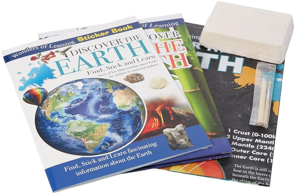 DISCOVER EARTH- box set - Školska knjiga webshop