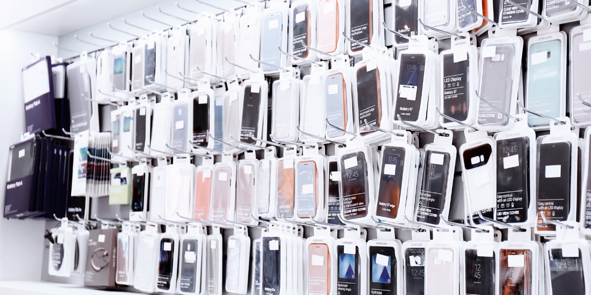 Navigating the World of Smartphone Cases: Materials, Designs, and More ...