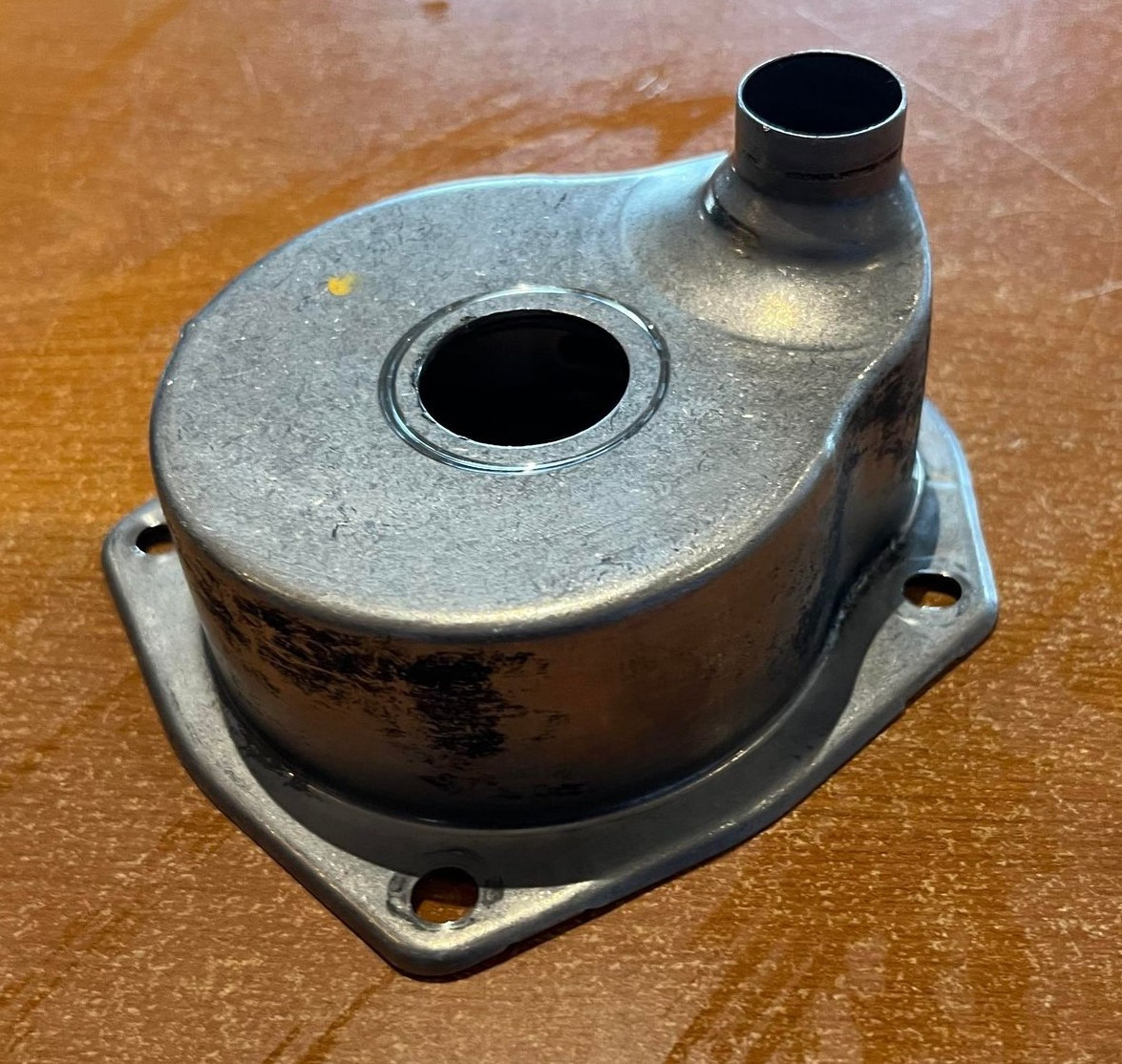 USED 817275A1 Mercury Outboard Alpha One Water Pump Impeller Housing ...