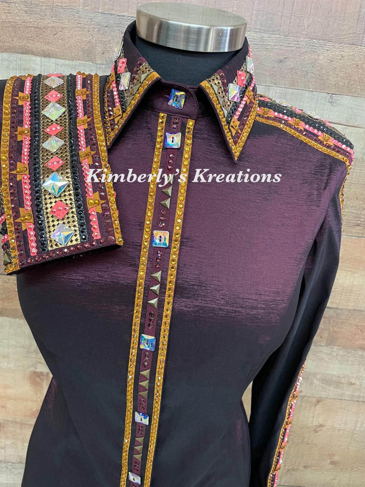 Fitted Show Shirts