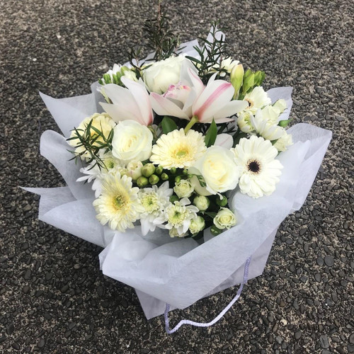Lower Hutt Flowers & Gift Boxes | Hutt City Florist - Page 2