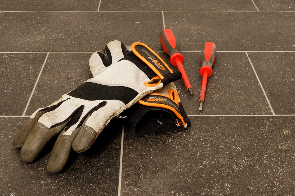 Exploring the Different Types of Cut-Resistant Gloves - SafetyCompany.com