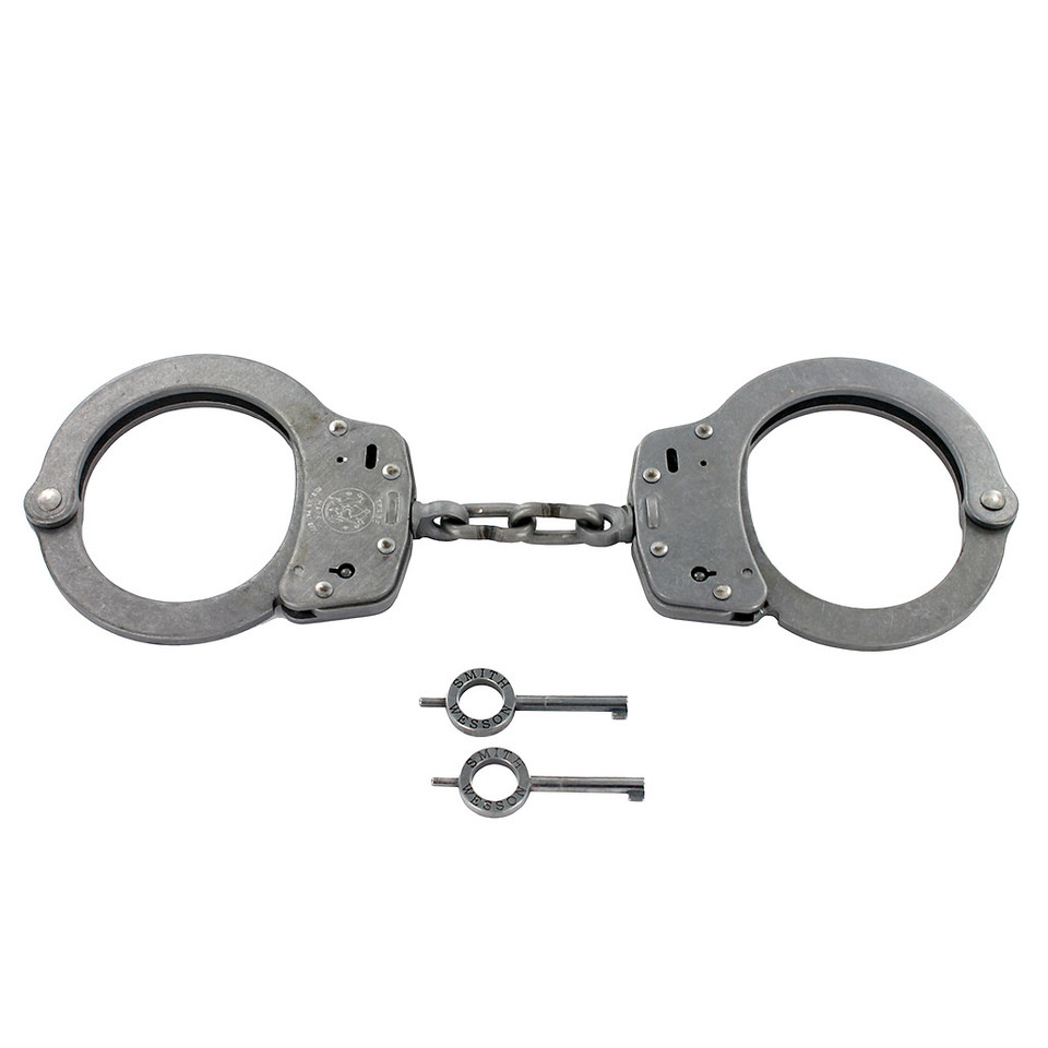 Smith & Wesson Chain Handcuffs