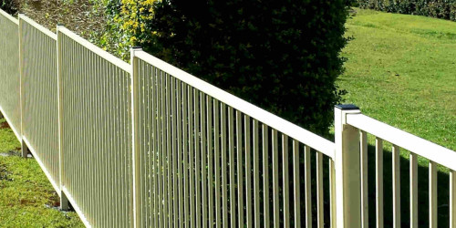 Cream Garden Fencing for Stylish Outdoor Spaces | Fence Guru