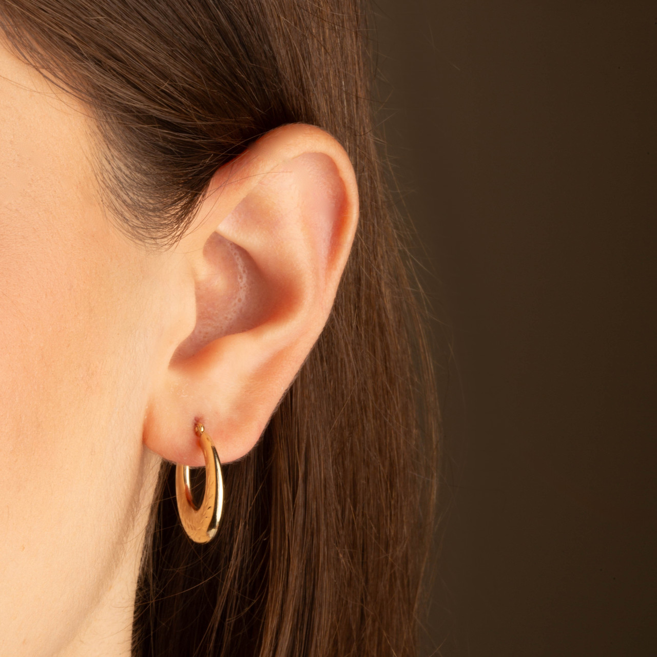 Female earrings store