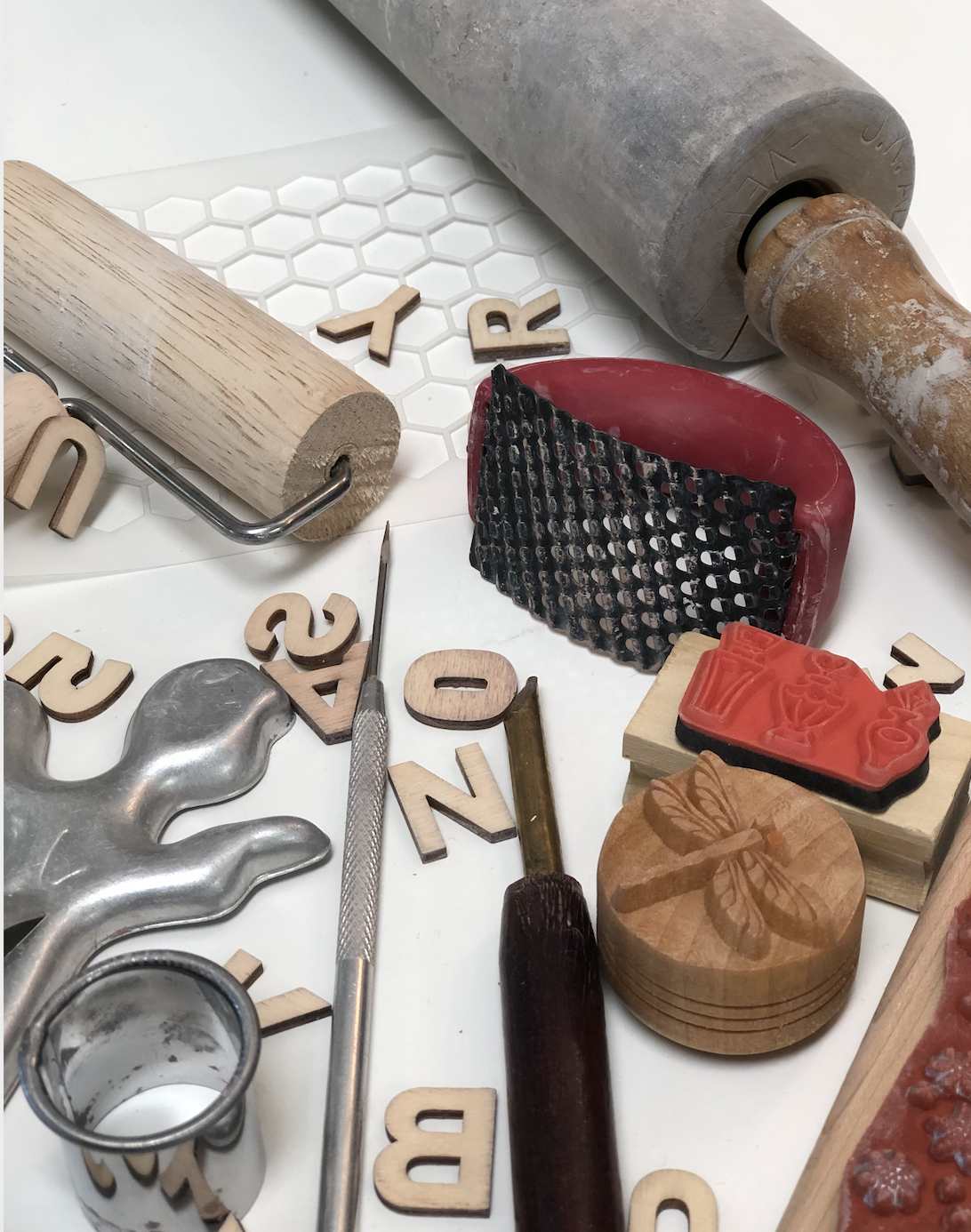 Make Handbuilding Ceramics Exciting - Kate's Art School