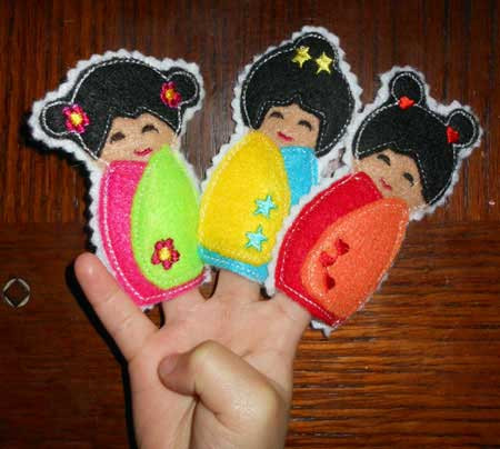 In The Hoop Snowman Finger Puppet Embroidery Machine Design