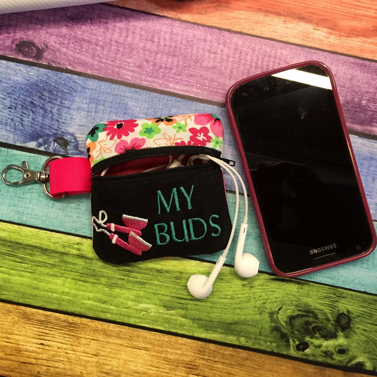 In The Hoop Zippered Earbud Case Embroidery Design