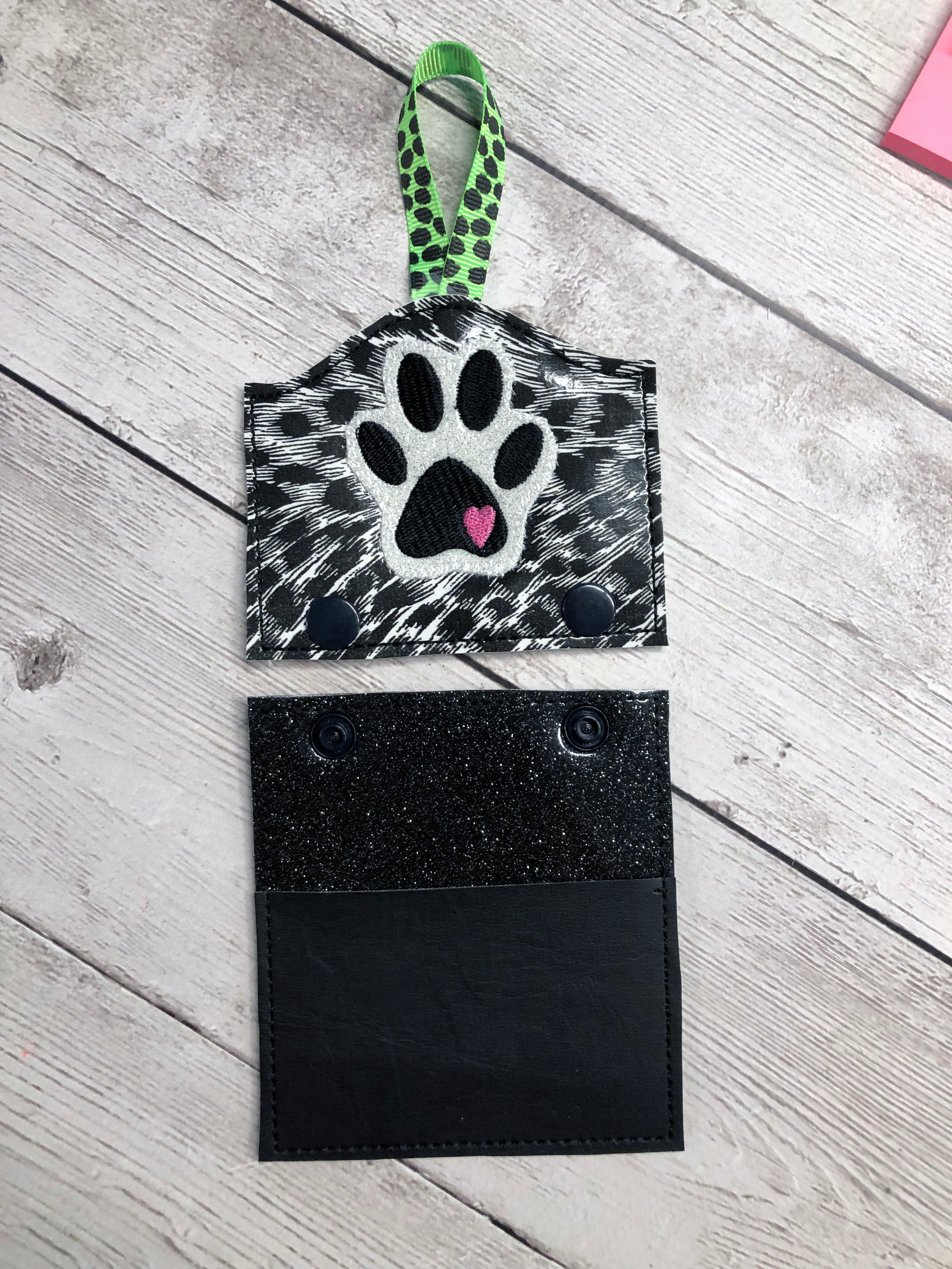 Paw Print Sticky Note Holder Embroidery Design | In The Hoop