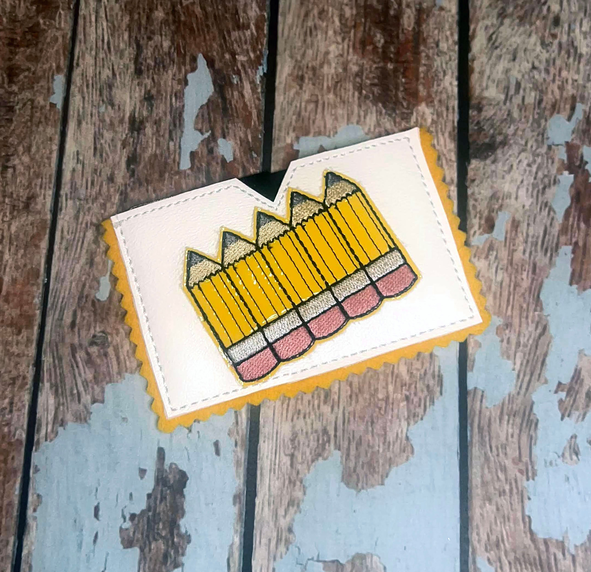 Happy Reindeer Gift Card Holder Embroidery Machine design