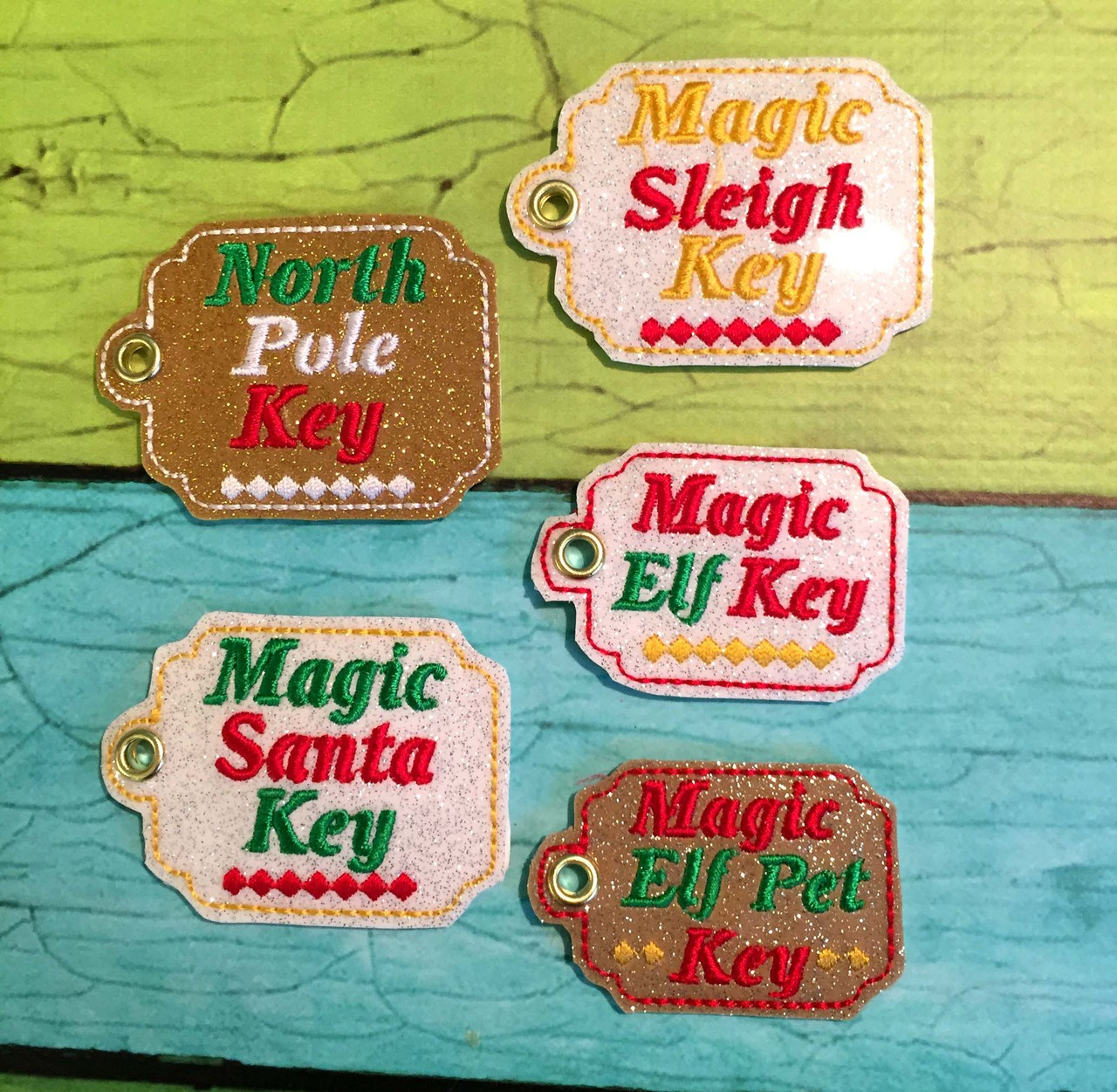 In The Hoop Magic Christmas Key Fob Embroidery Design Set