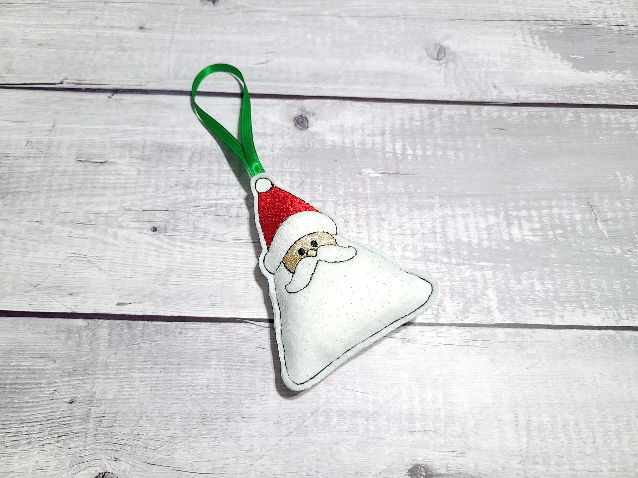 In The Hoop Santa Triangle Ornament Embroidery Machine Design ...