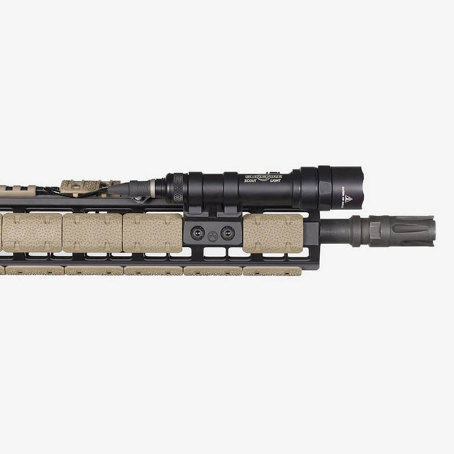 Magpul M-LOK Offset Light Mount Polymer - Bayou Tactical