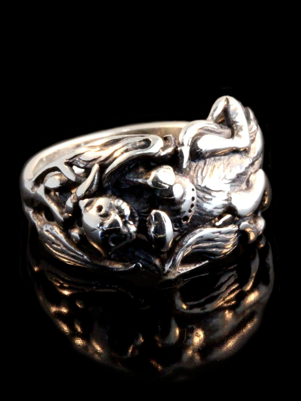 Sea Otter Ring - Silver - Marty Magic Store