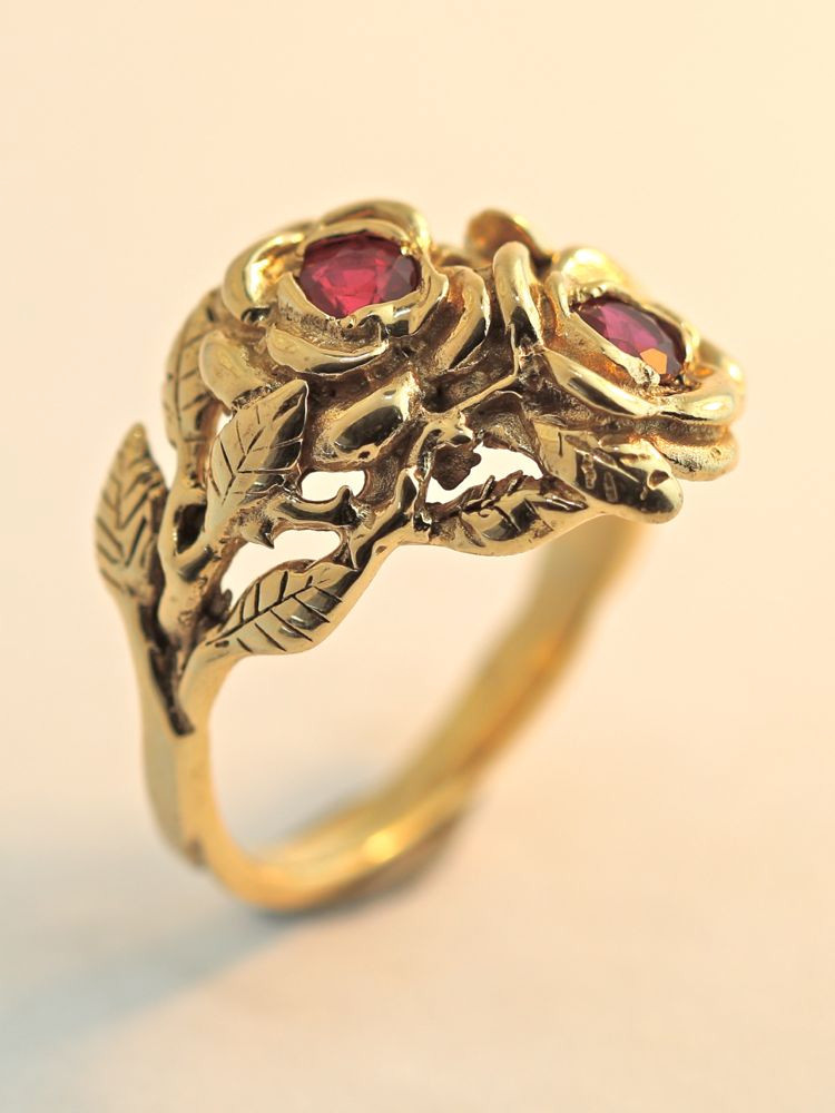 Double Rose and Ruby Ring - 14K Gold - Marty Magic Store