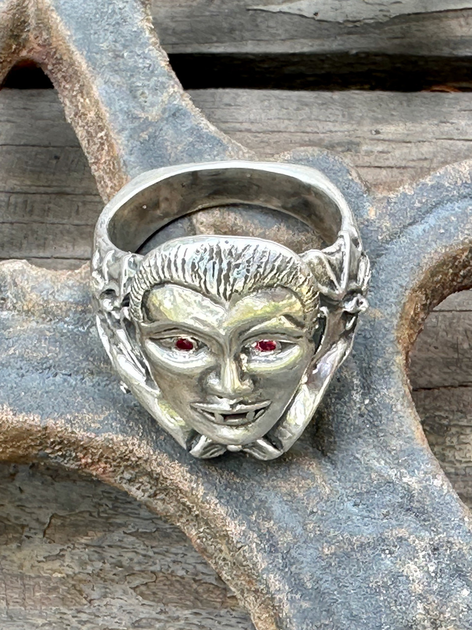 Dracula Vampire Bat Ring with Ruby Eyes - Silver - Marty Magic Store