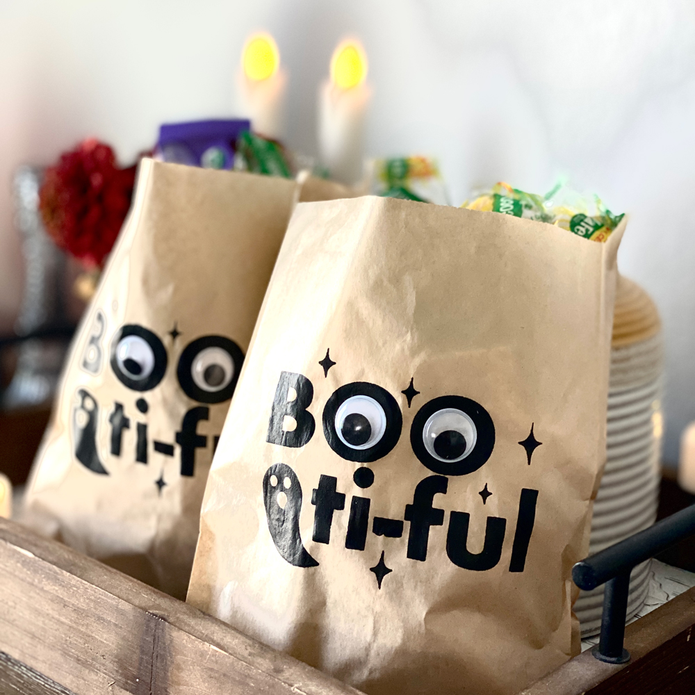 How to Screen Print Boo Bags for Halloween - Ikonart Stencil