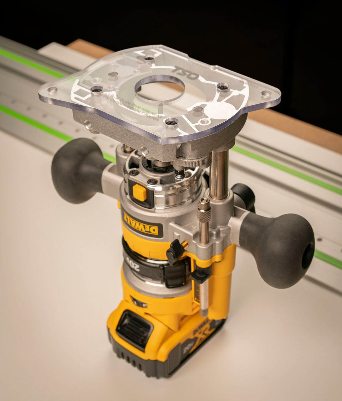 DeWalt Compact Router Adapter Kit for Festool LR 32 System