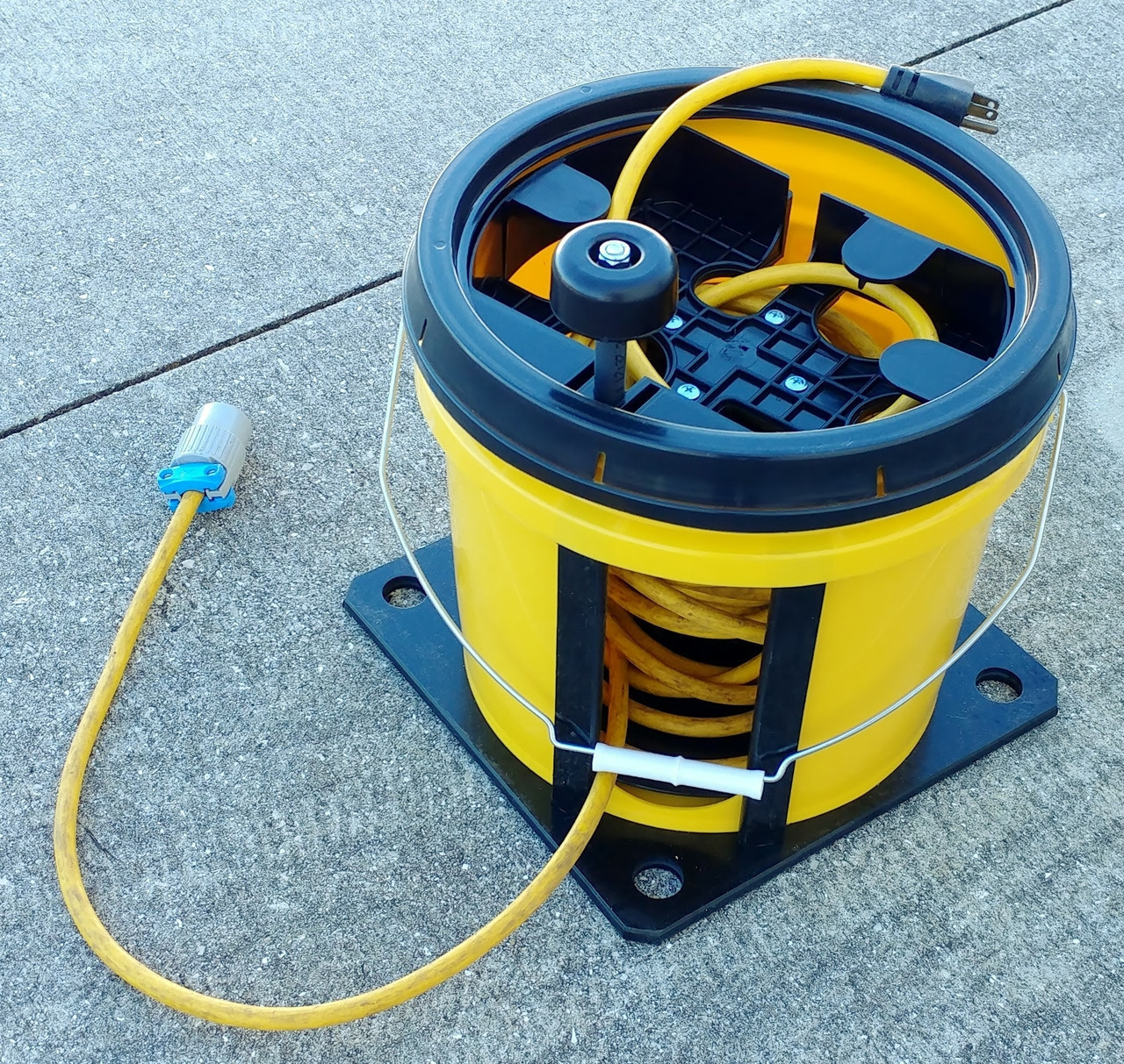 QuickWinder RAP-100 | Electric Cord Reel | TSO Products