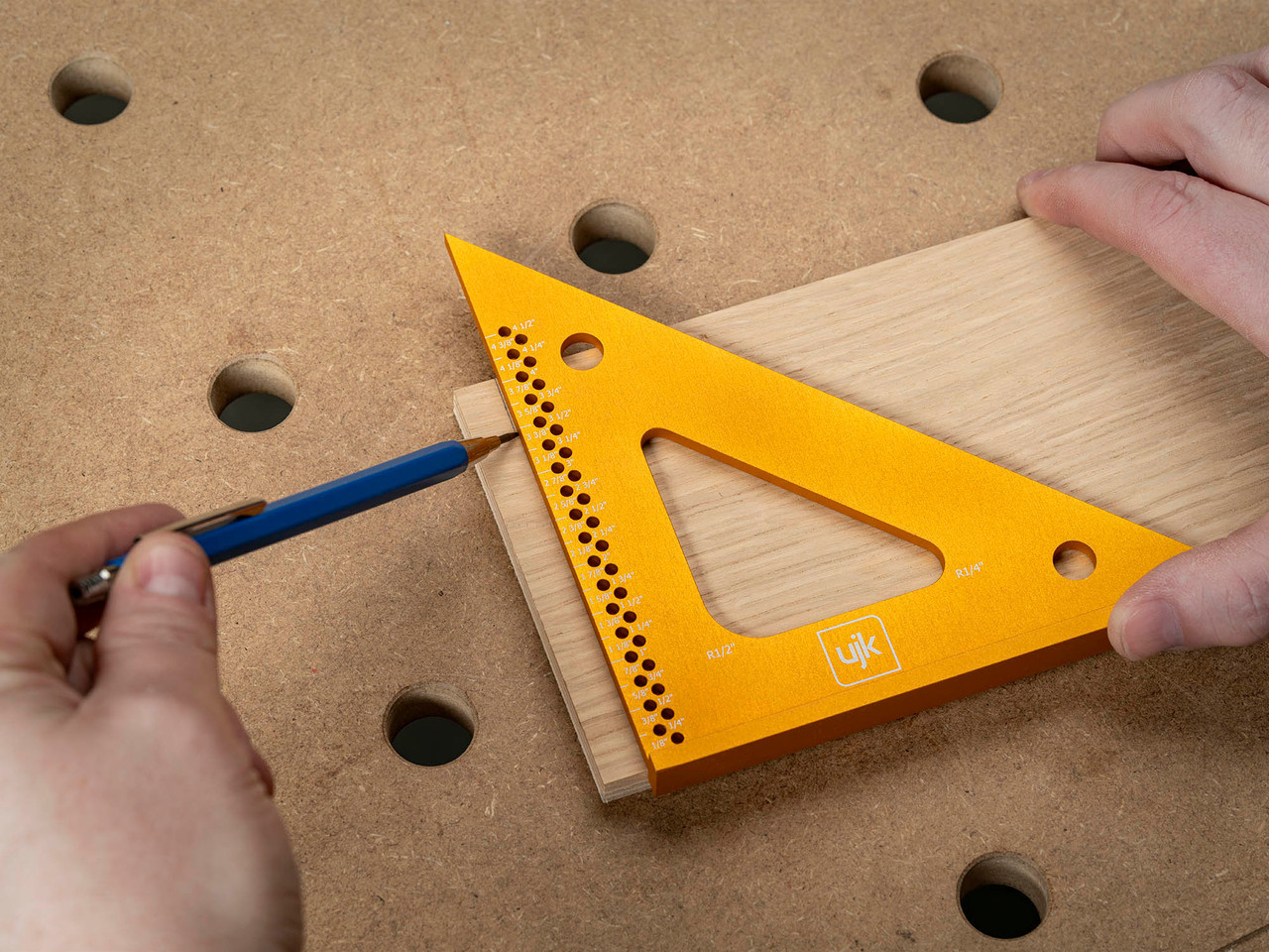 UJK Compact Speed Square – Durable Pocket‑Size Square for Woodworkers