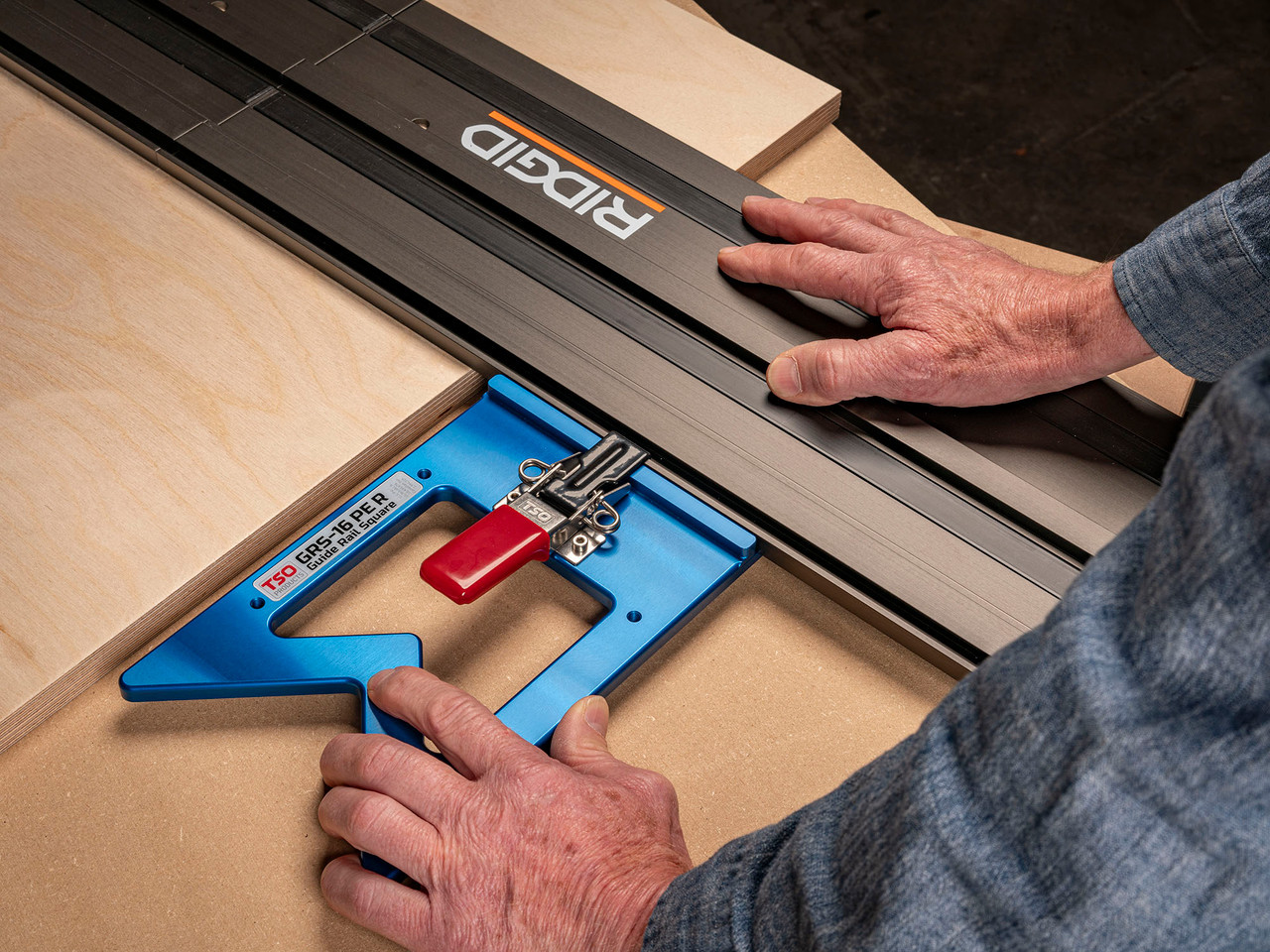 RIDGID 18V Cordless Track Saw Compatible GRS-16 PE R Guide Rail Square