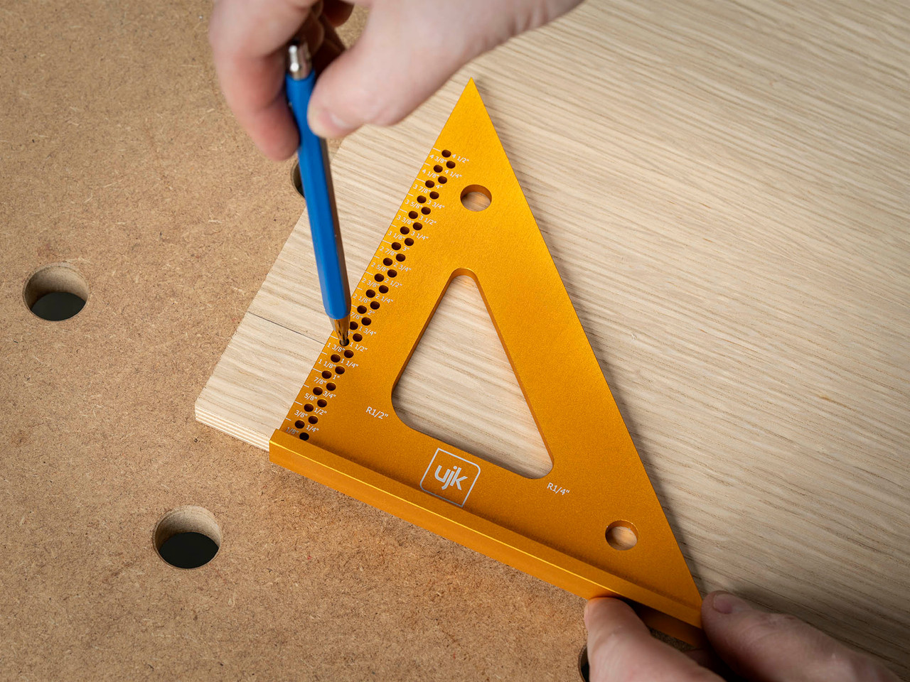 UJK Compact Speed Square – Durable Pocket‑Size Square for Woodworkers