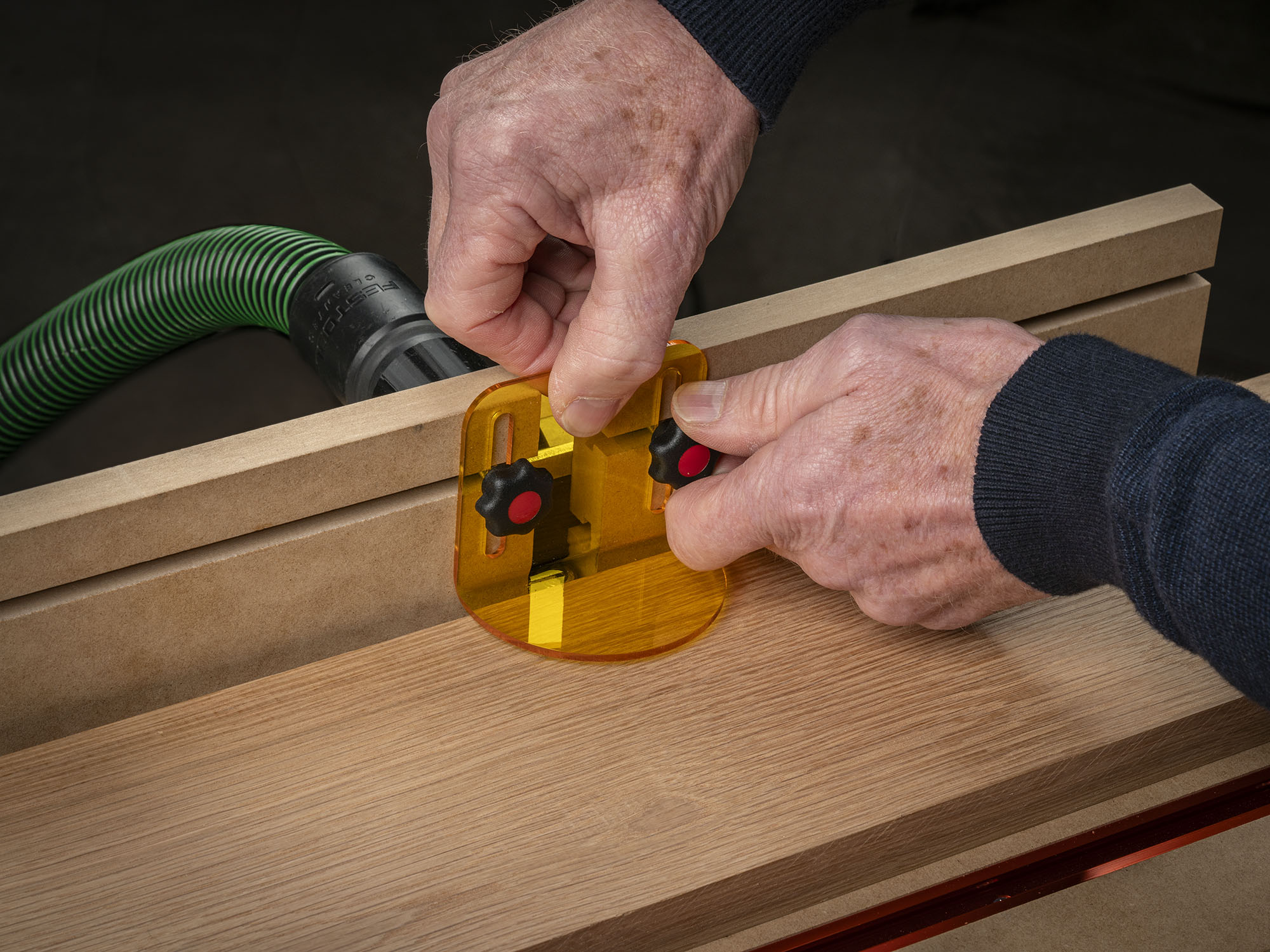 Router Dust Collection: How to Tame One of the Dustiest Tools in Your ...