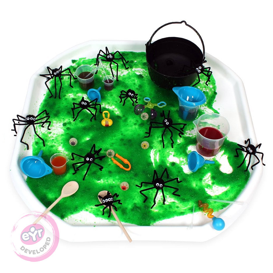 Life Cycles Tuff Tray Kit | EYR