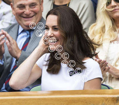 35121070-THE DUCHESS OF CAMBRIDGE ARRIVES ON THE CENTRE COURT AT ...