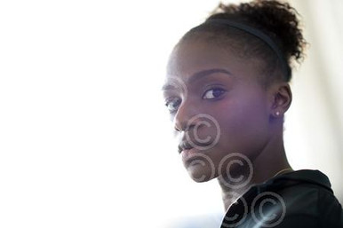 32458420-The Daily Mail’s Martha Kelner races with Dina Asher Smith at ...