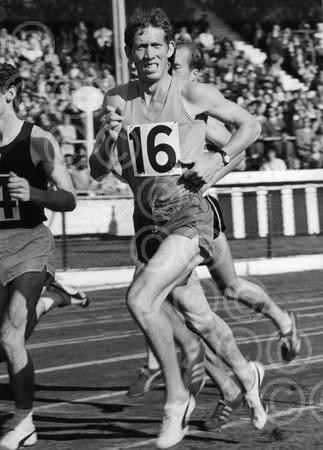 32497412-Olympic Athlete Ian McCafferty 5000 metres world record ...