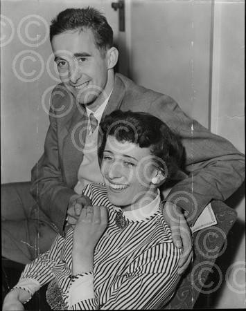 34509073-Athlete Gordon Pirie and his fiance now his wife Miss Shirley ...
