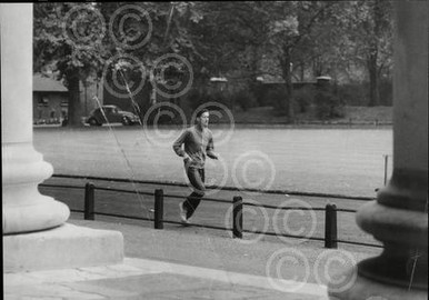 34510420-Athlete runner Gordon Pirie training . REXSCANPIX. - Newsprints