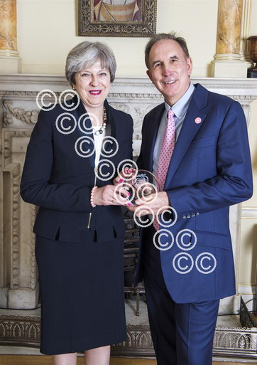 35816816-DAILY MAIL HEALTH HERO AWARDS. PRIME MINISTER THERESA MAY ...