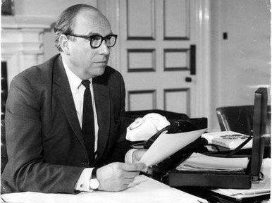 39304978-Roy Jenkins, Baron Jenkins of Hillhead is pictured as ...