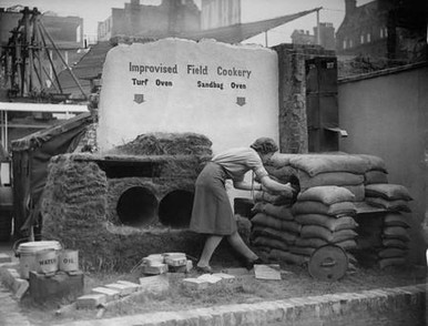 38534543-World War II Equipment: Ovens used in improvised field cookery ...