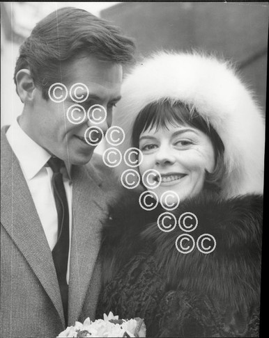 34701183-Dorothy Tutin and Derek Waring DEAD 2 2007 celebrate their ...