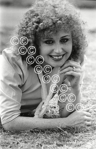 34742536-Bernadette Shortt Actress . . - Newsprints