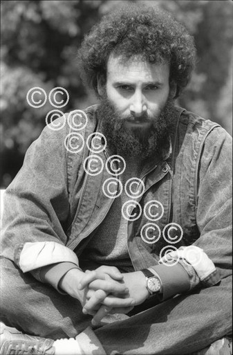 34742921-Actor Anthony Sher Modern Shylock feature . . - Newsprints